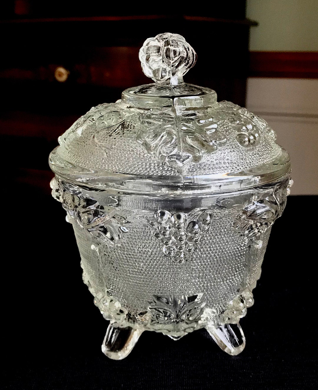 Vintage 1950s Clear Candy Vanity Powder Jar With Grapes and Leaves ...