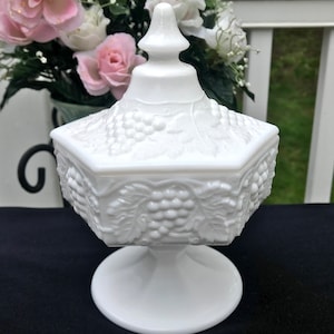 Vintage Mid Century Harvest Grape Milk Glass Candy Vanity Jar Dish ...