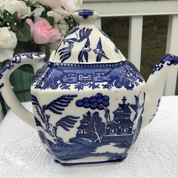 Blue Willow Teapot - Etsy