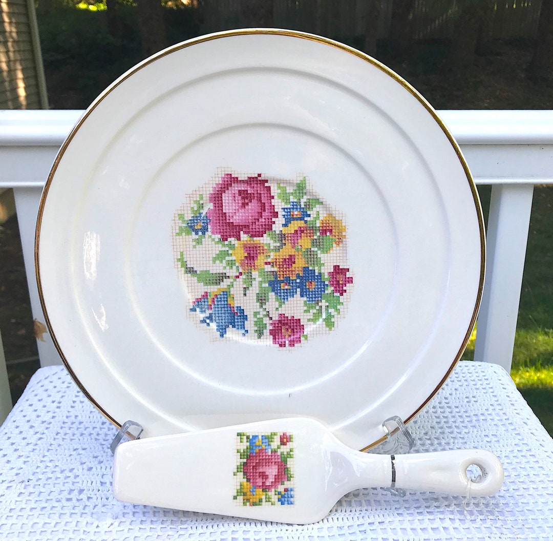Harker Bakerite Petit Point Round Cake Pie Platter Plate Stand and ...