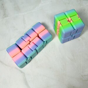 Rainbow Infinity Cube Fidget - 3D Printed in Colorful Gradients - Etsy