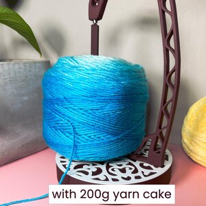 Magnetic Yarn Holder - Floating Pendulum Wool Keeper - Etsy