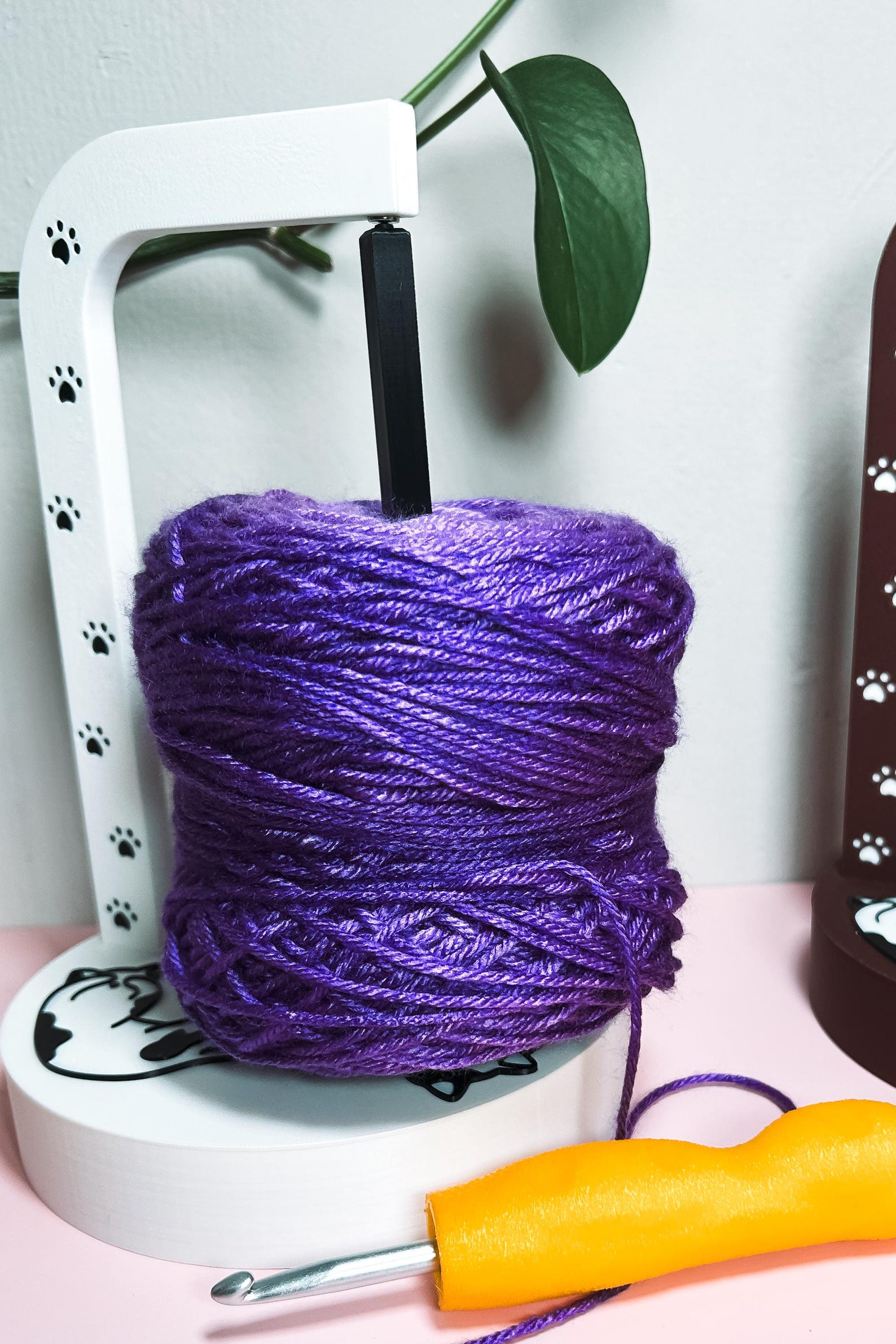 Floating Yarn Holder Set - 3D Printed 2-in-1 Crafting Duo for Home and ...