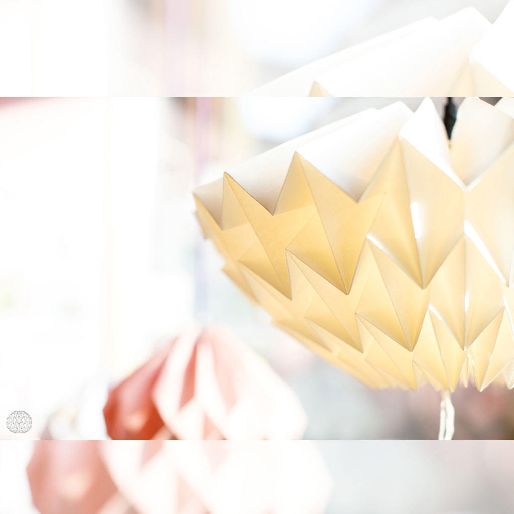 Origami Paper lampshade: Discus medium white | Etsy