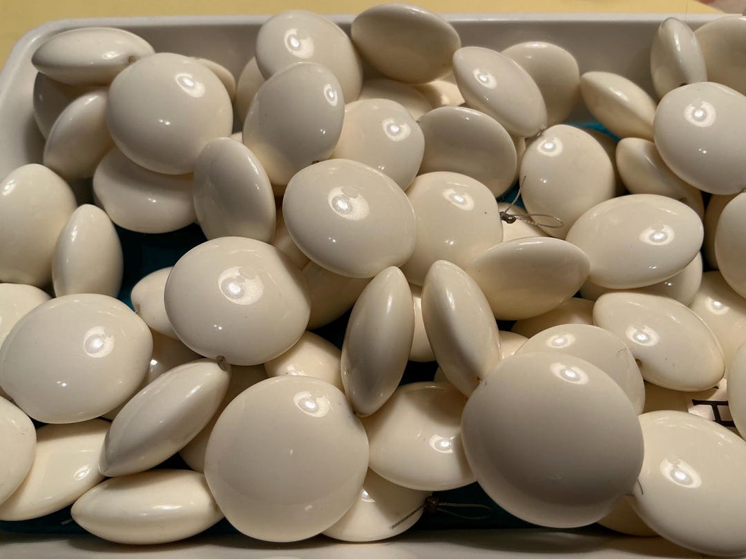 50 Vintage 1950s Lucite Ivory Disc Beads, 18MM - Etsy