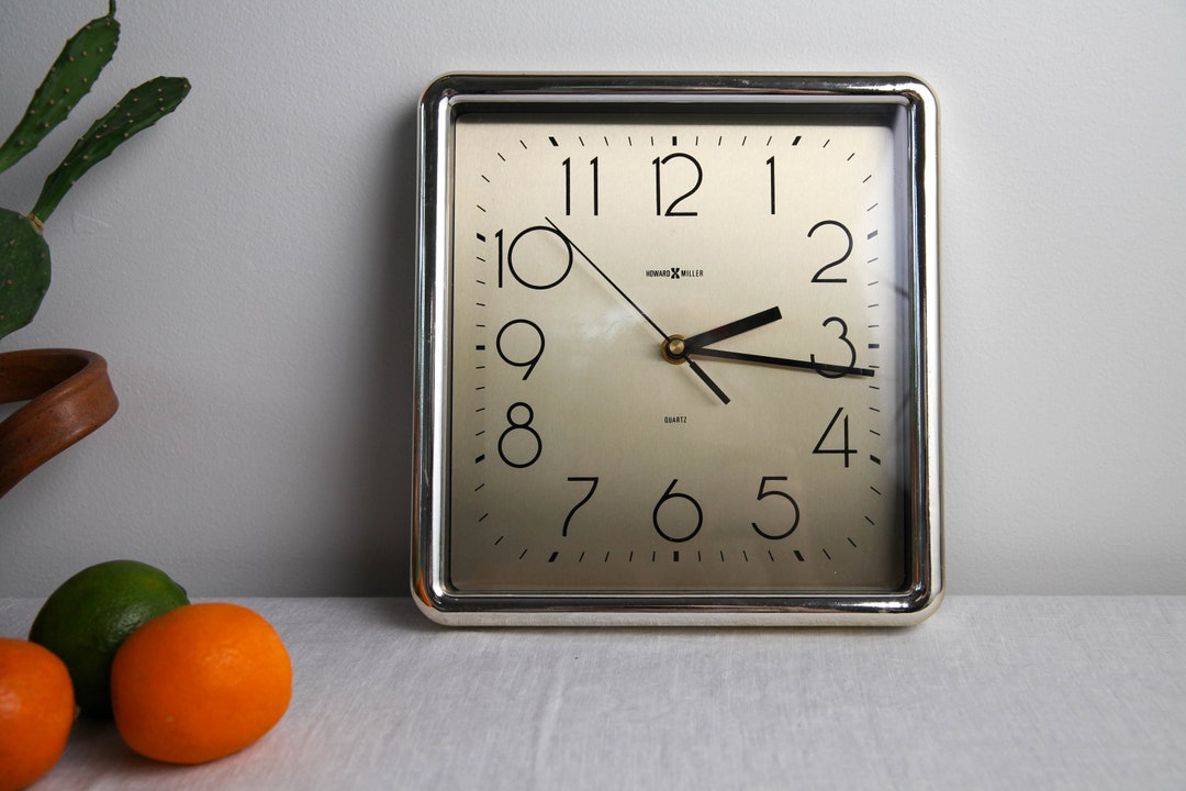 Vintage 1980s Wall Clock by Howard Miller - Etsy