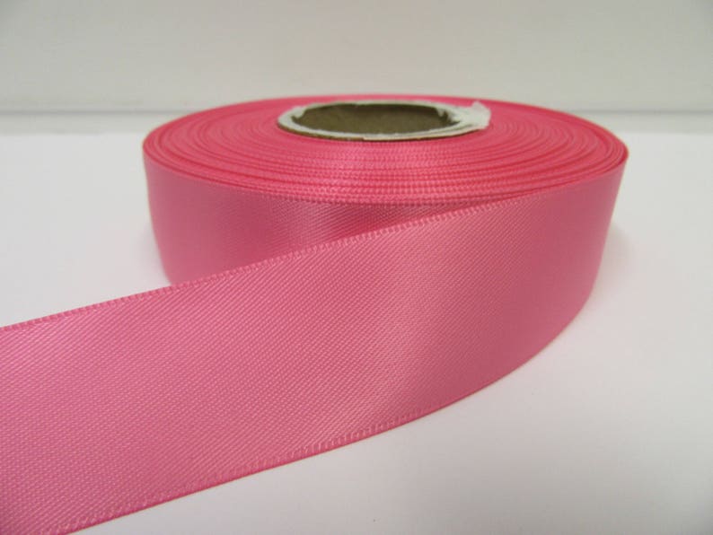 3 mm 7 mm 10 mm 15 mm 25 mm 38 mm 50 mm 100 mm Rollo de cinta de satén ...