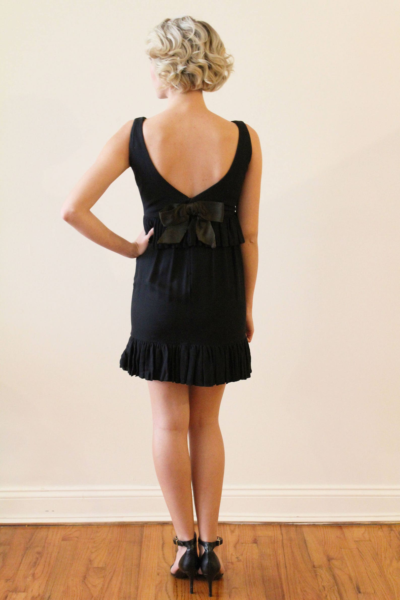 Vintage 1960s Black Mini Dress With Satin Bow Details- LBD - Etsy