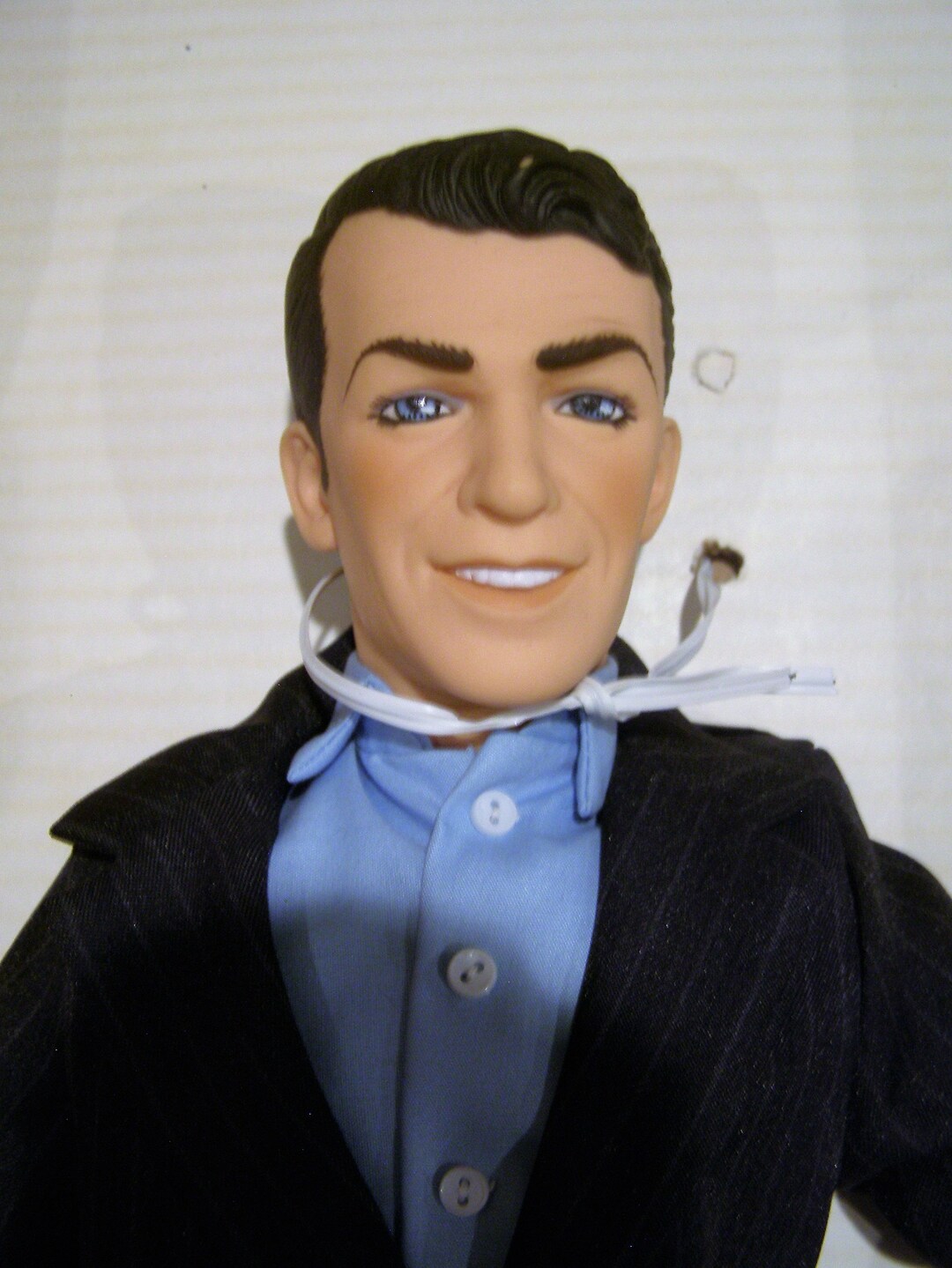 Frank Sinatra Doll - 1992 World Doll - Man With the Golden Arm as ...