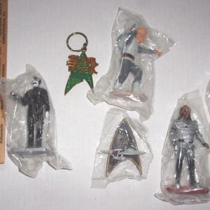 Star Trek PVC Figures Characters (4), 2 Key Chains and Magnet 1990s - Etsy