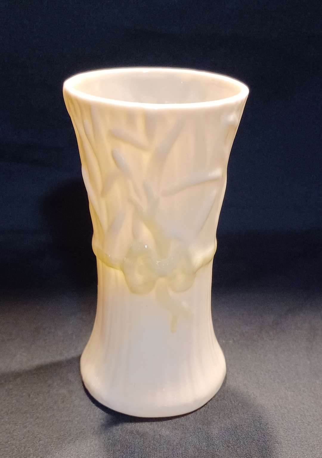 BELLEEK TYPHA SPILL Vase - Vintage Belleek 6th / 3rd Green Mark 1965 ...
