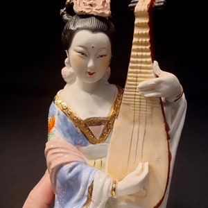 Japanese Geisha Playing A Biwa | Vintage Geisha Figurine | Geisha ...