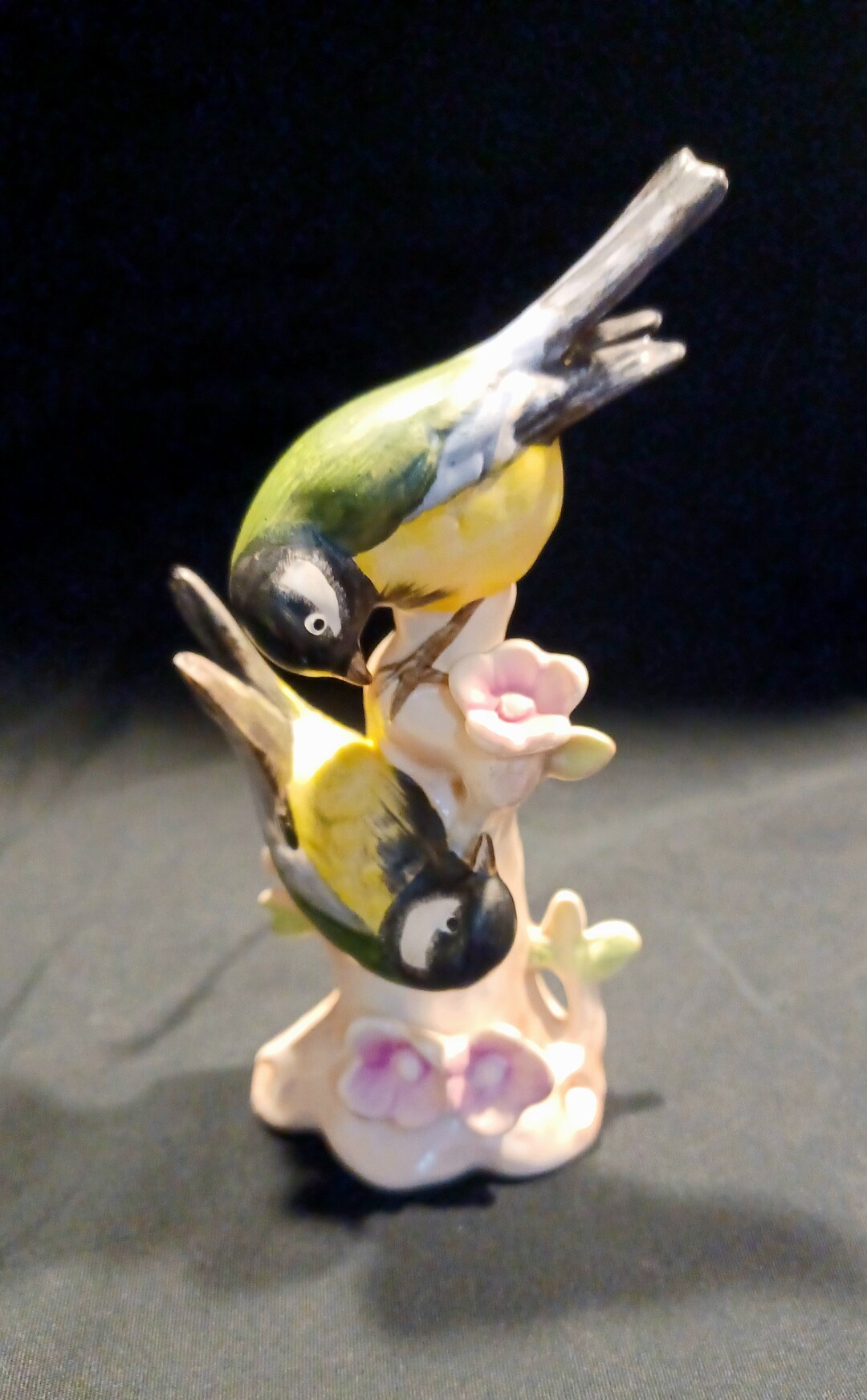 GOEBEL 1970's Bird Figurine - Great Titmouse CV 241 - Goebel Bird ...
