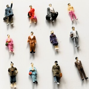 Set of 12 Painted People, H0 Scale MODEL TRAIN Accessory, Model Rail ...