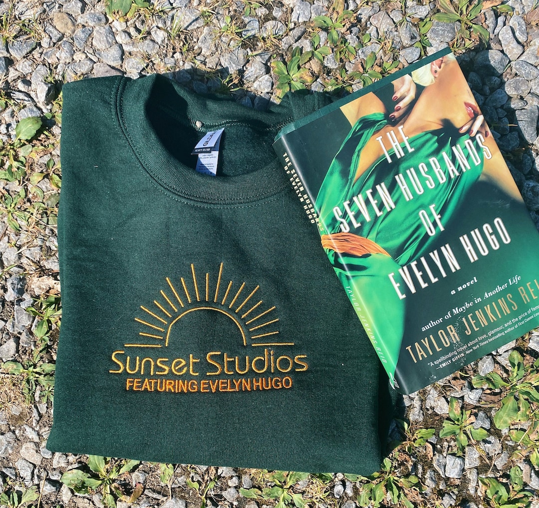 Sunset Studios Embroidered Crewneck Inspired by the 7 Husbands of Evelyn Hugo (taylor Jenkins ...