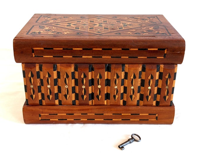 Moroccan Thuya Wood Parquetry Puzzle Box, Working Lock With Key, Mother ...