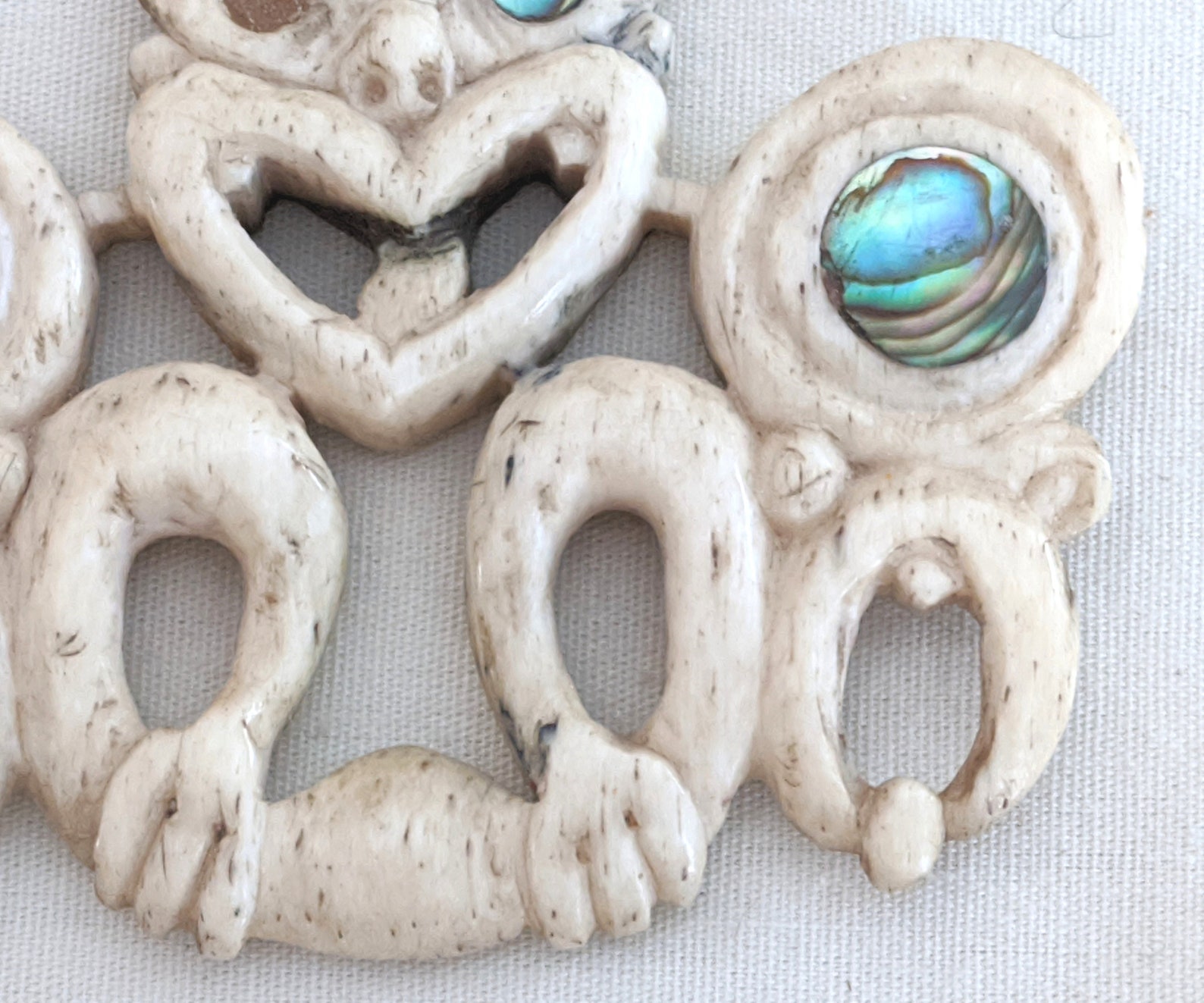 Maori Carved Hei-tiki With Paua Shell - Etsy