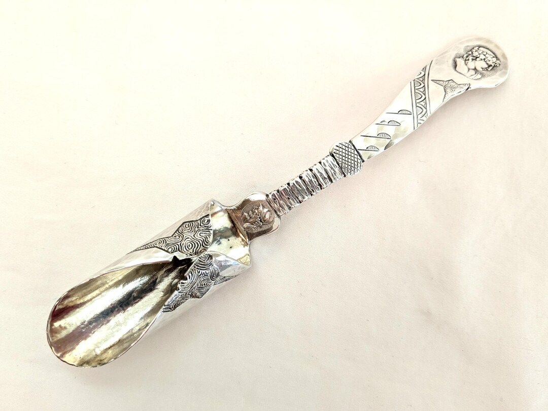 Shiebler Hand Wrought Etruscan Sterling Cheese Scoop: Duel Medallions ...