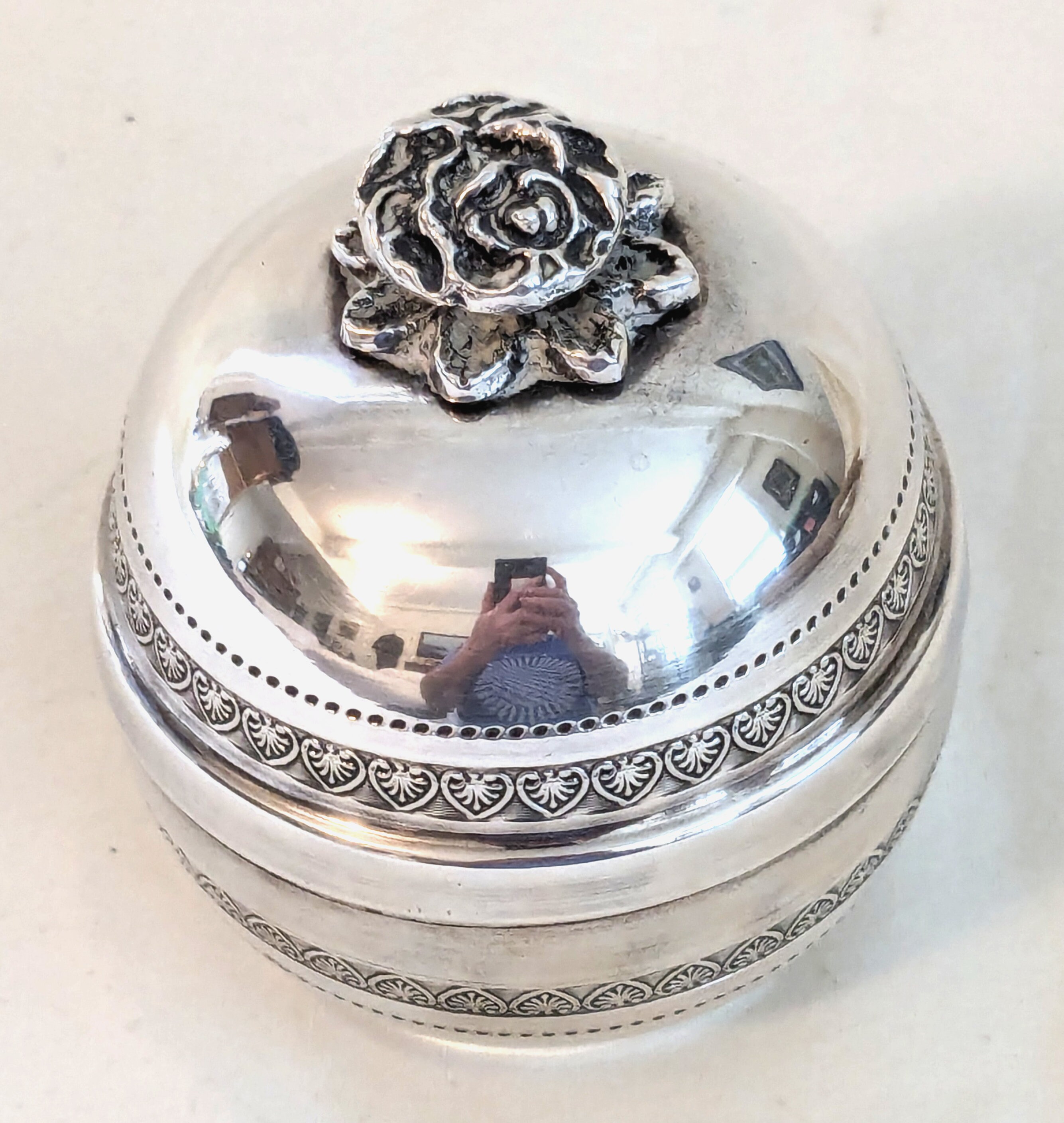 Round .900 Silver Trinket Box: Gilt Interior, Flower Finial, 2 7/8" H ...