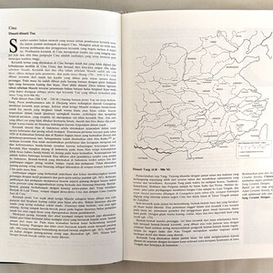 Antique Ceramics Found in Indonesia Book by Sumarah Adhyatman, 1st ...