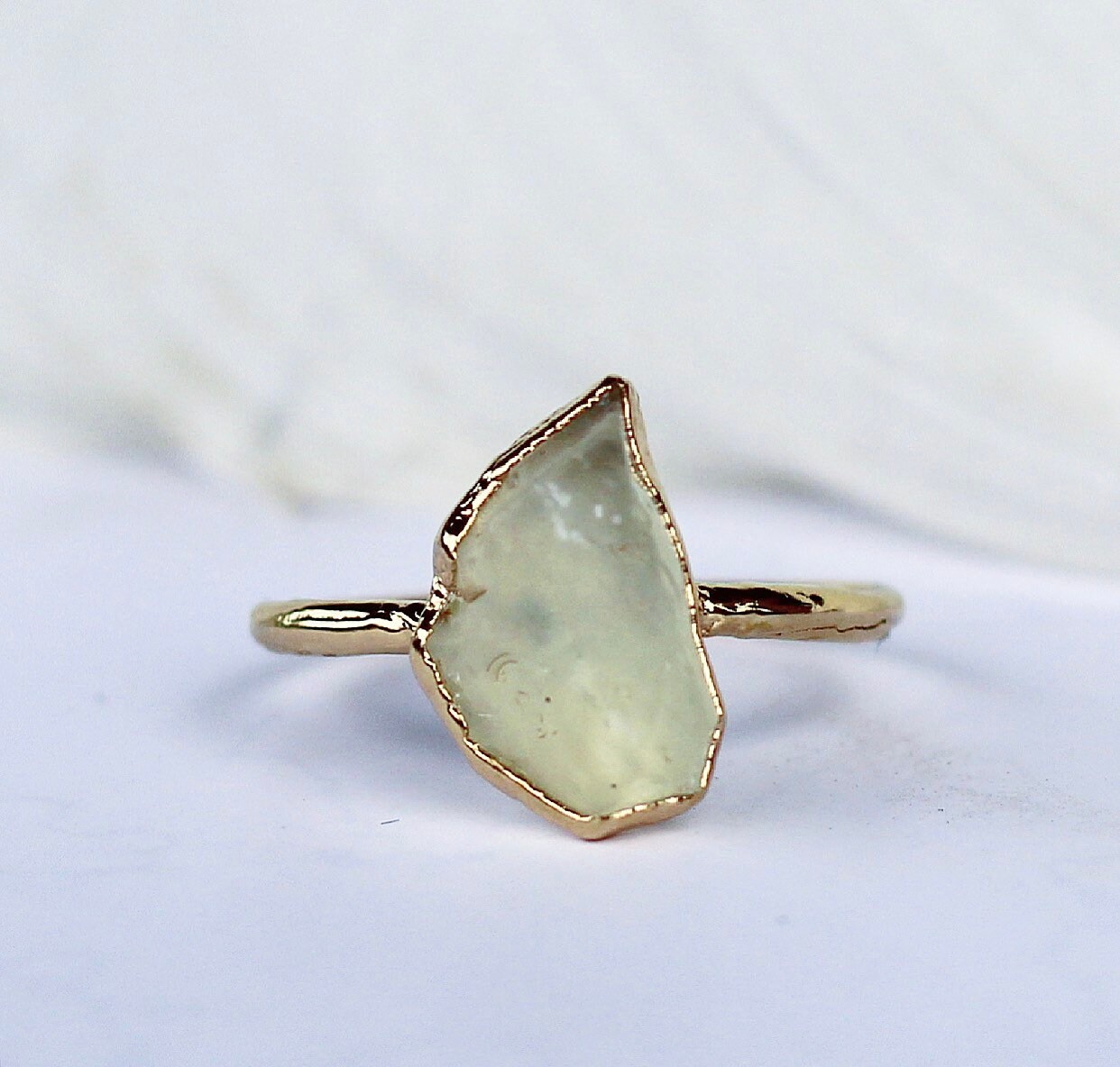 Libyan Desert Glass Ring: Raw Tektite Gold Band, Meteor Gemstone - Etsy