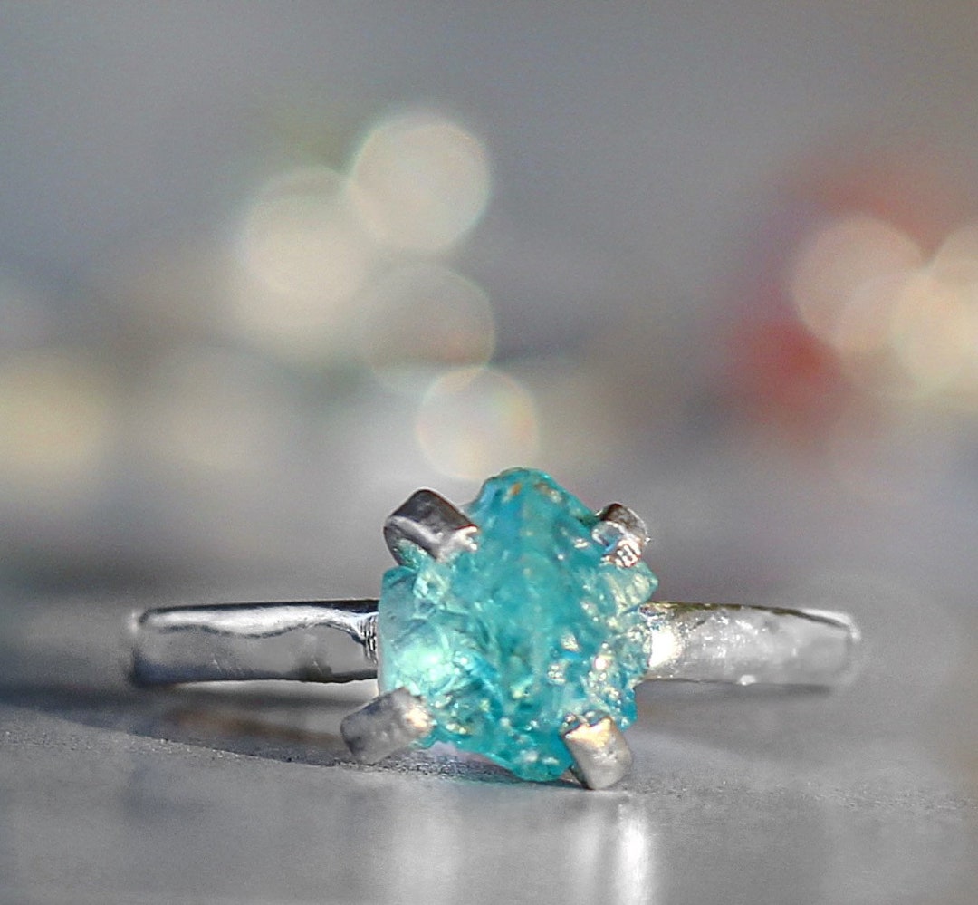 Sterling Silver Raw Apatite Ring, Hammered Band - Etsy