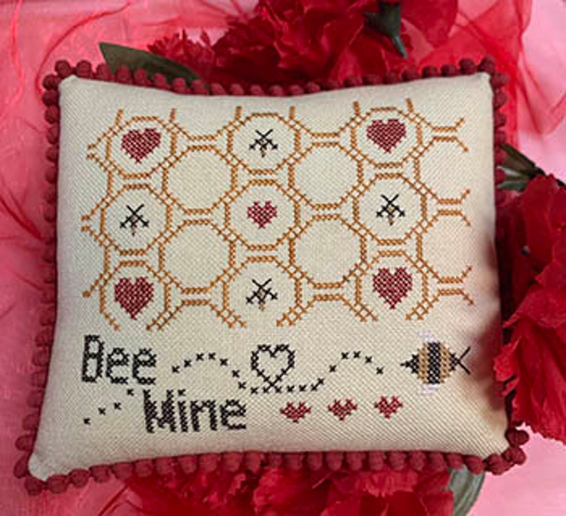 Bee Loved by Theresa Curry of Needle Bling Designs (2022) - Cross ...