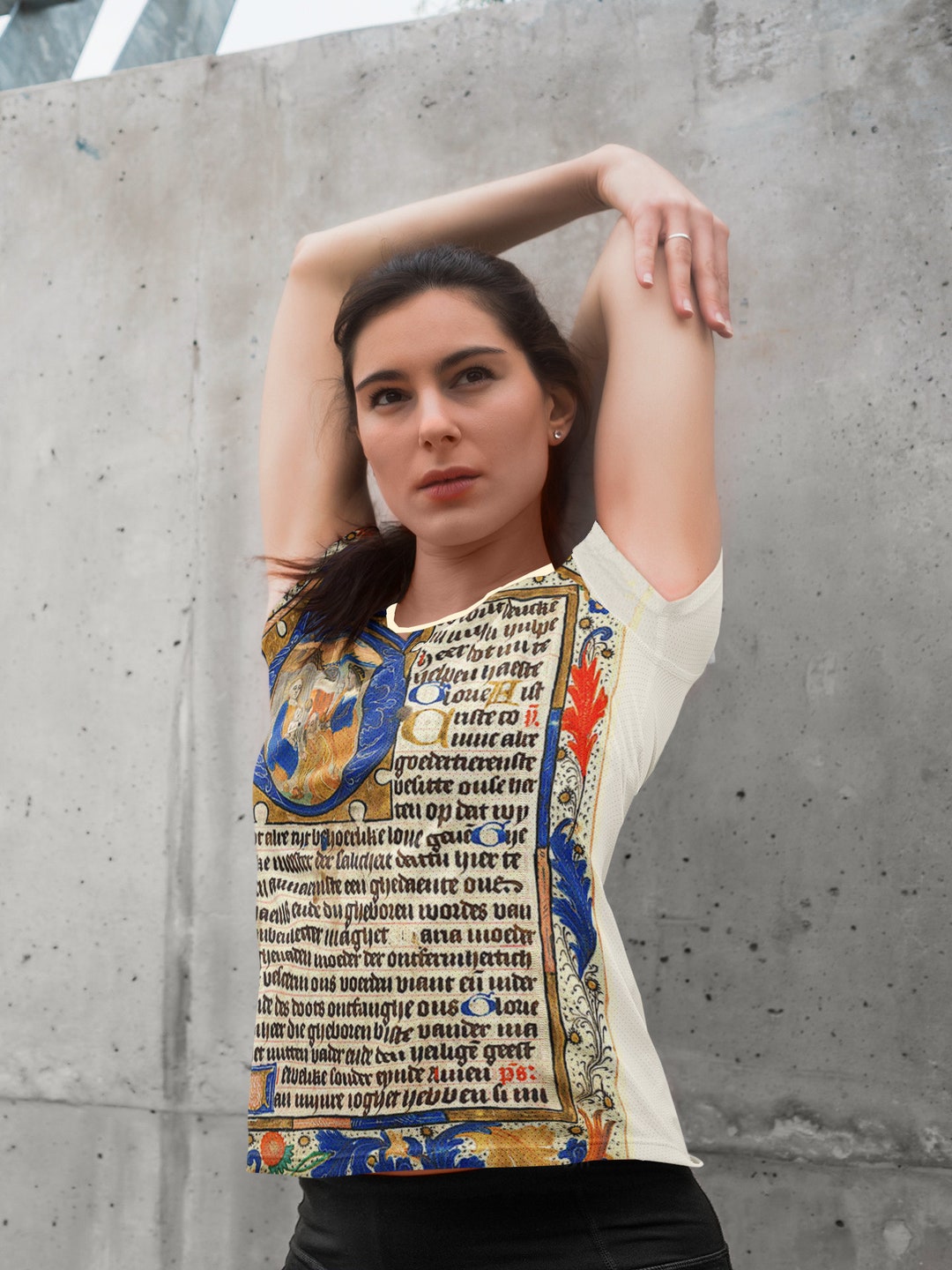 Women's Tee: Medieval Manuscript Marginalia Illumination Medieval ...