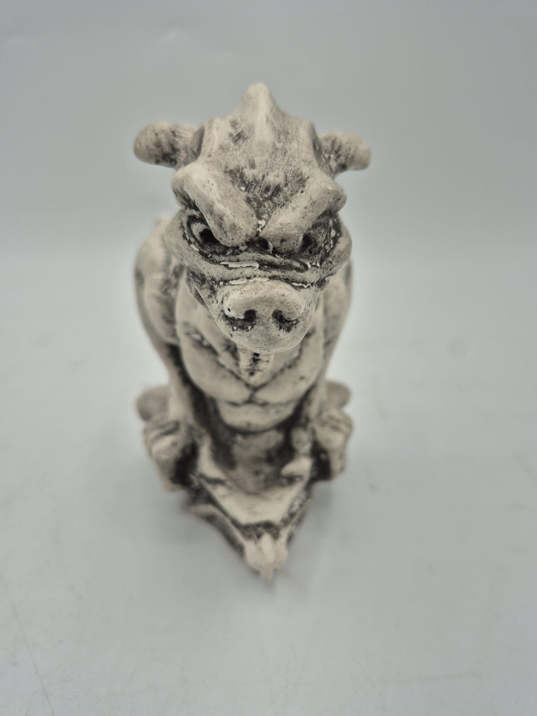 1 Small Resin Classic Gargoyle Statues Sitting Gargoyle Concrete Home ...