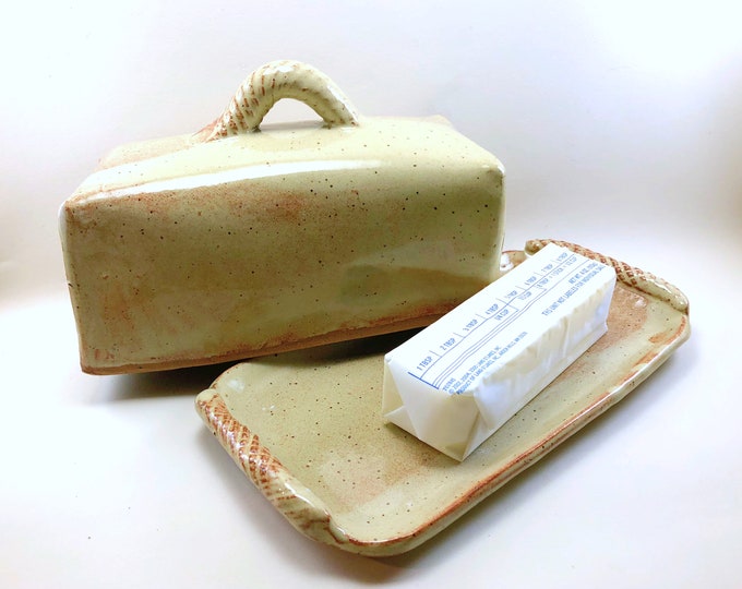 Covered Butter Dish, Made of Stoneware, Glazed in Creamy Rust, Yellow ...
