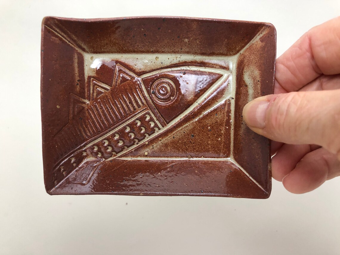 Cream Breaking Rust Fish Soap Dish | Etsy
