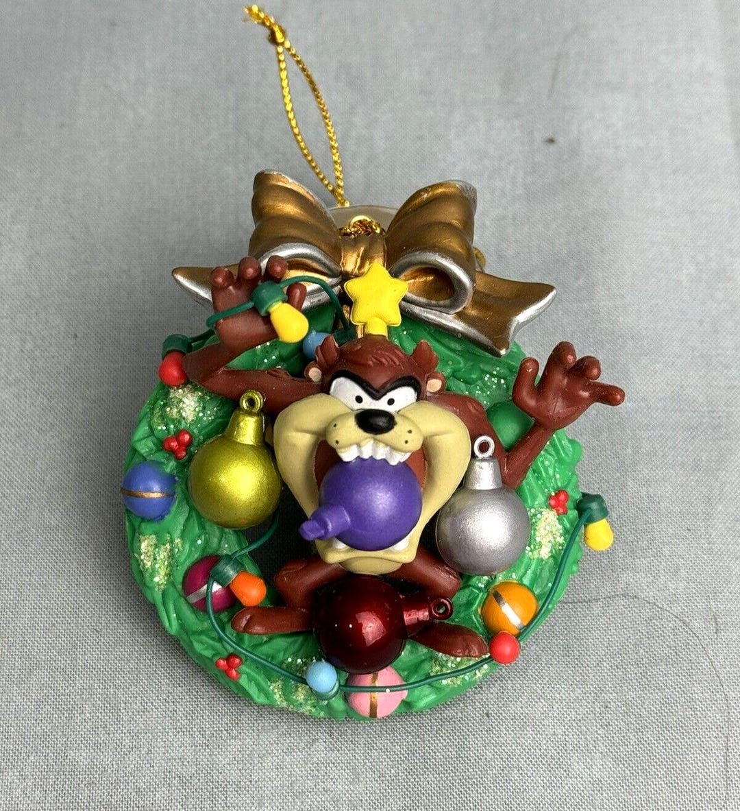 Vintage Looney Tunes Taz Tazmanian Devil Christmas Ornament Wreath Free ...