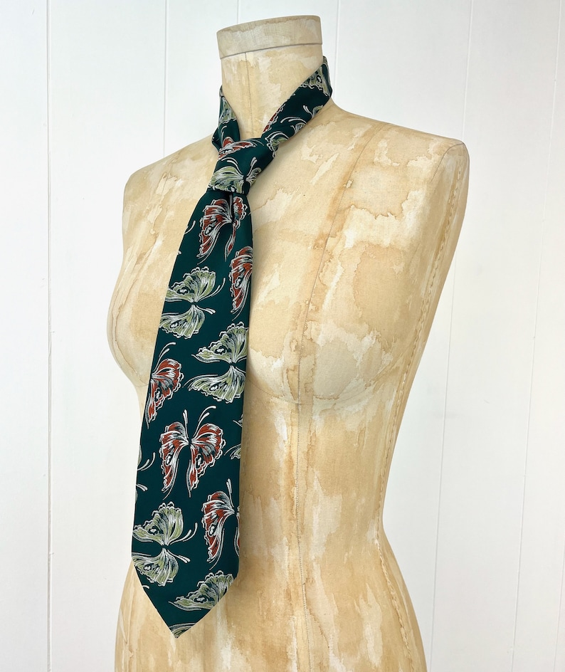 1960s/1970s Butterfly Bug Novelty Print Green Orange Vani-ties Tie ...