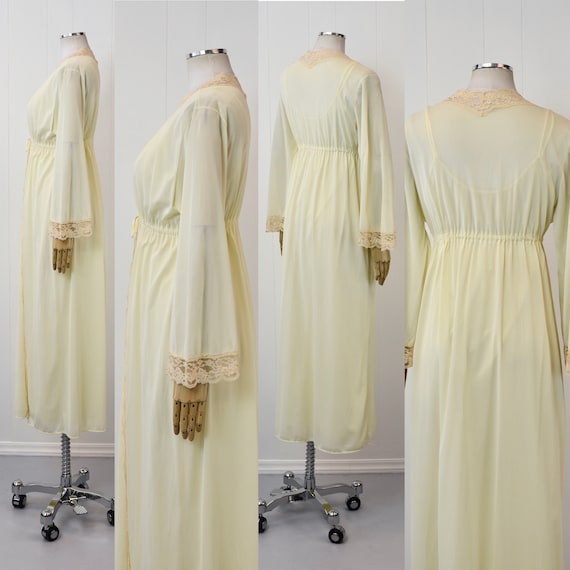 1960s/1970s Light Yellow Pastel Nylon Floral Lace Bou… - Gem
