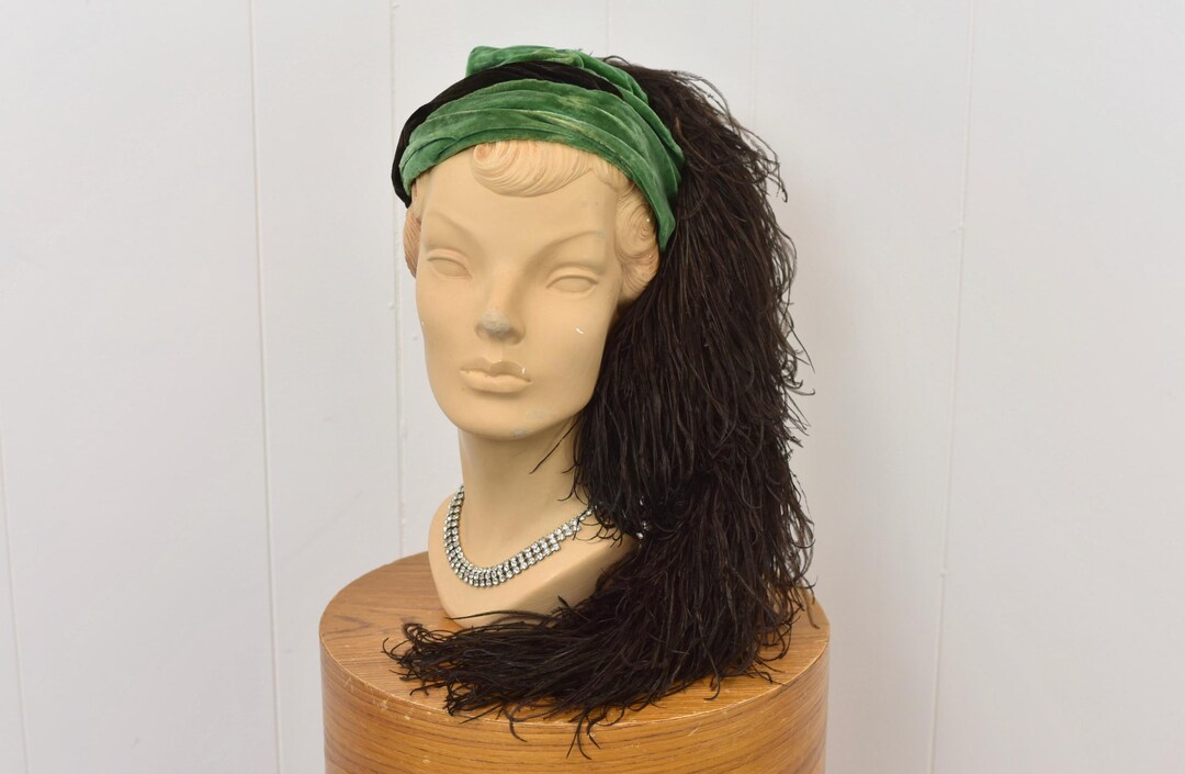 1920s Ostrich Feather Plume Green Black Velvet Turban Avant Garde Art ...