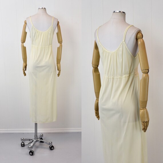 1960s/1970s Light Yellow Pastel Nylon Floral Lace Bou… - Gem