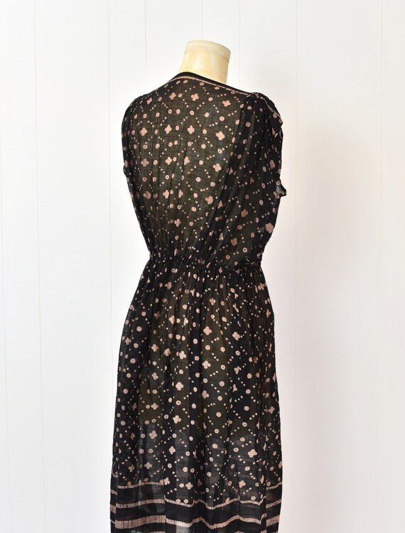 1970s Phyllis Sues Black & Tan Batik Sheer Dress - Gem