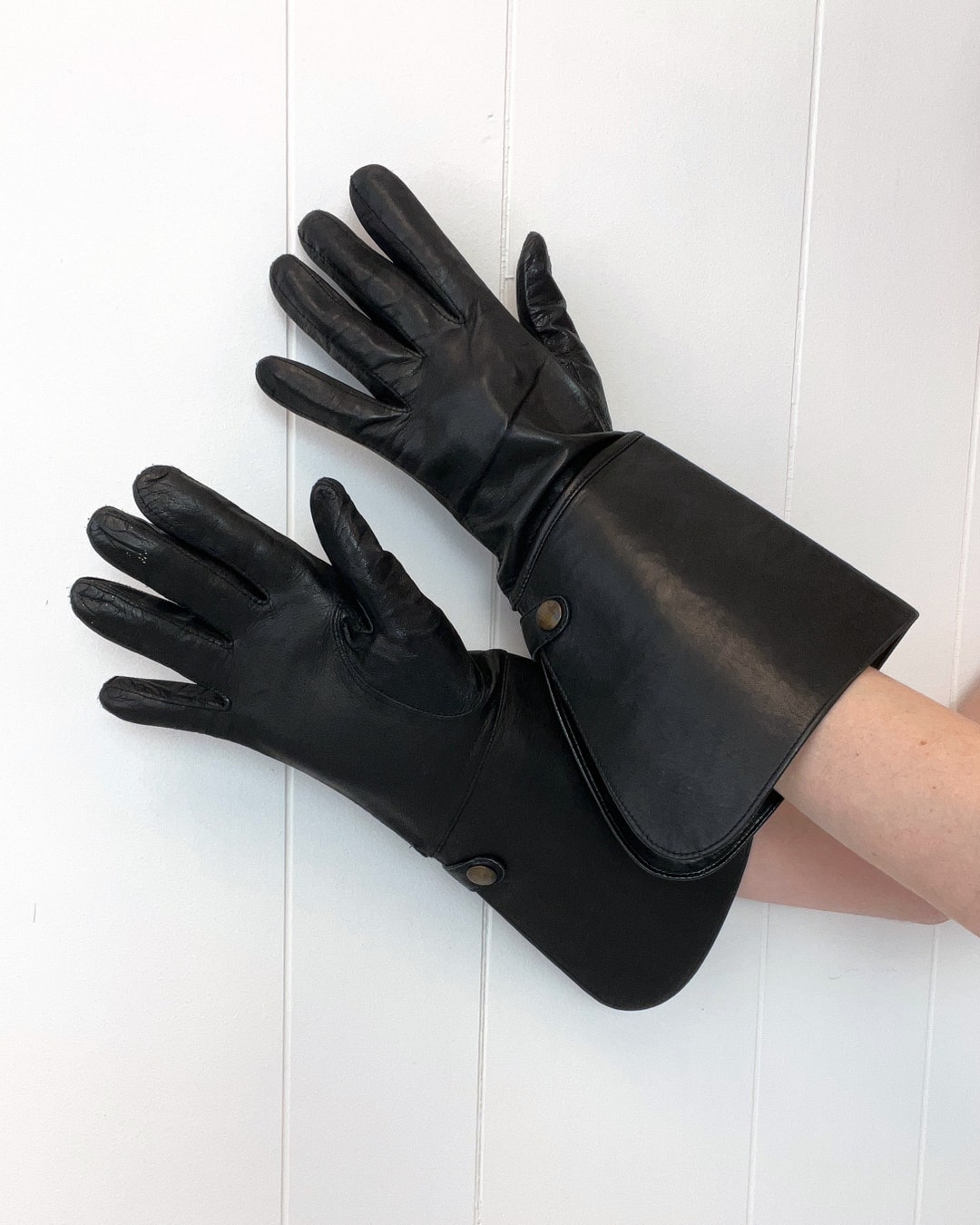 1970s/1980s Black Leather Fiocchi Italy Snaps Riding Driving Gloves - Etsy