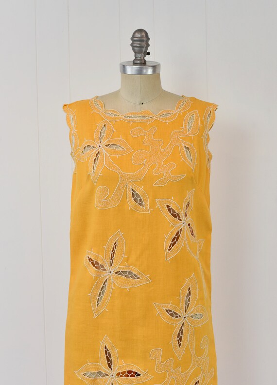 1960s Orange Lattice Floral Embroidery Linen Mod Shif… - Gem