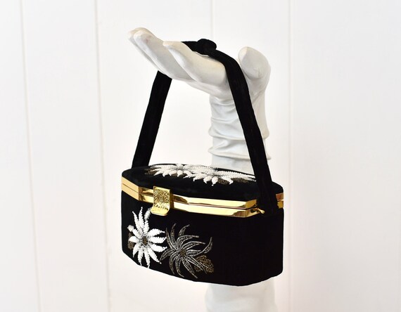 1950s Floral Beaded Black Velvet Small Mini Box Purse… - Gem