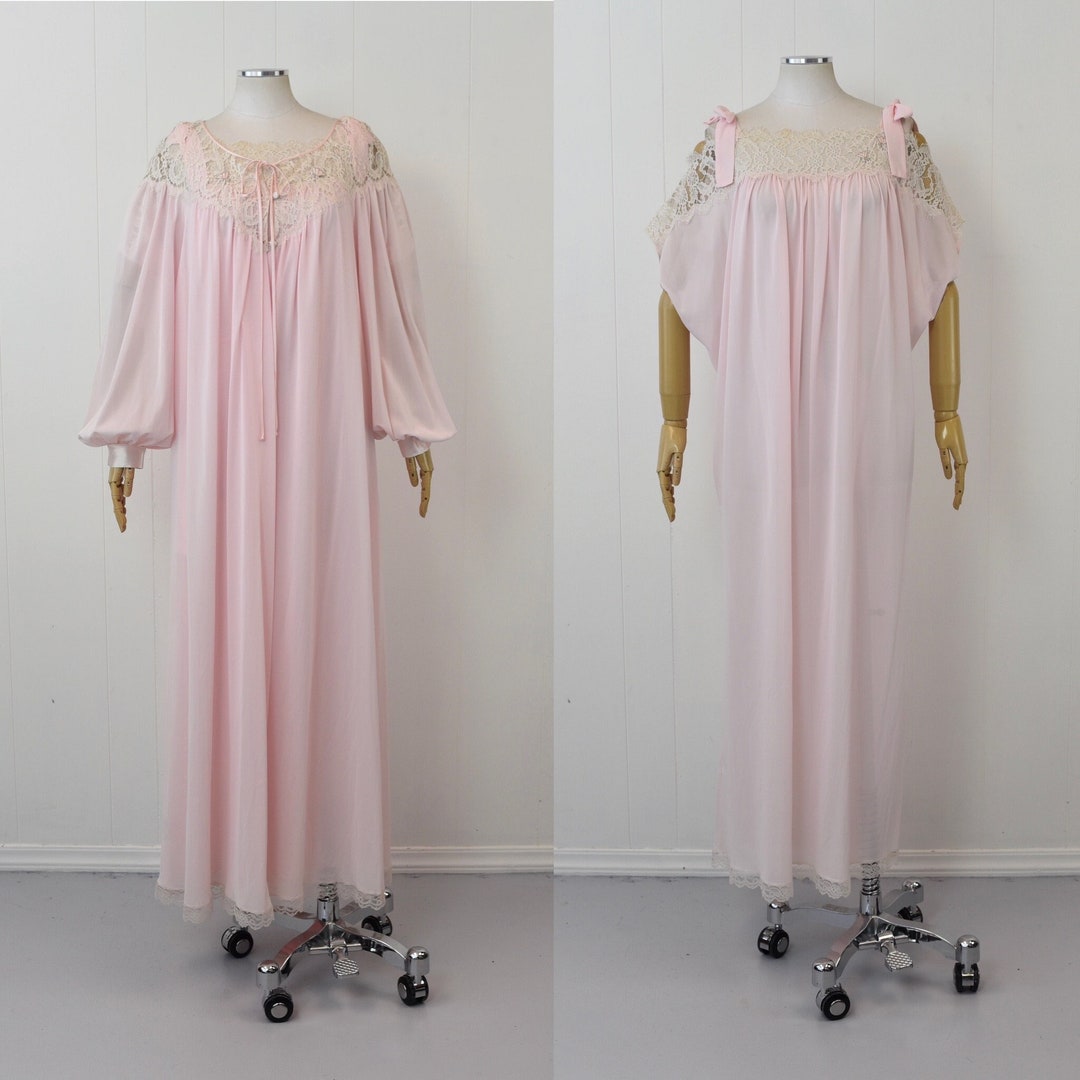 1970s Lucie Ann Light Pink Floral Lace Nylon Nightgown Robe Peignoir ...