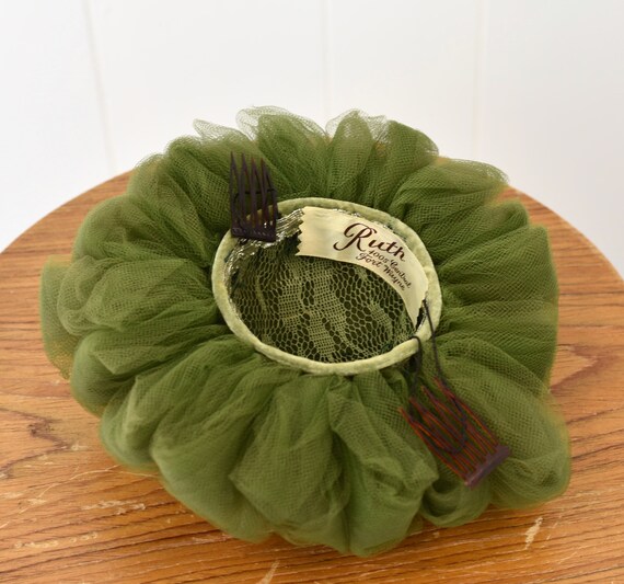 1950s Green Tulle Faux Cherries Fascinator Mini Toppe… - Gem