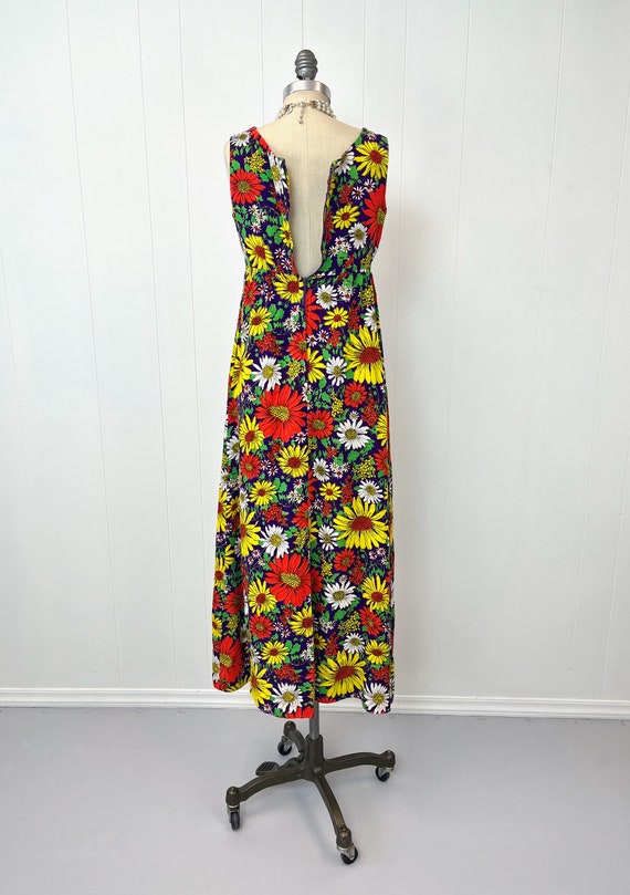 1960s/1970s Daisy Flower Power Floral Print Purple Bo… - Gem