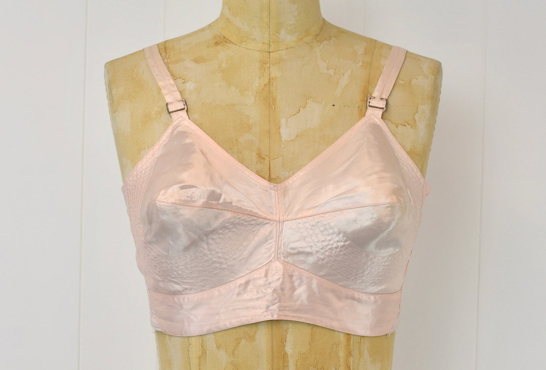 1940s Light Pink Exquisite Form Bullet Conical Pinup Bra Lingerie ...