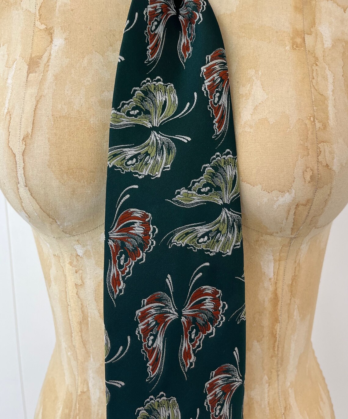 1960s/1970s Butterfly Bug Novelty Print Green Orange Vani-ties Tie ...