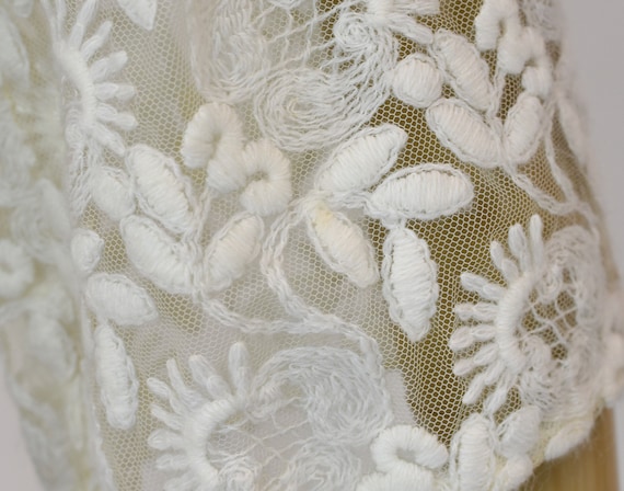 1960s/1970s White Sheer Floral Embroidery Bridal Boho… - Gem