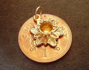Gold Daffodil Charm Daffodil Flower Charm 9CT Gold - Etsy UK