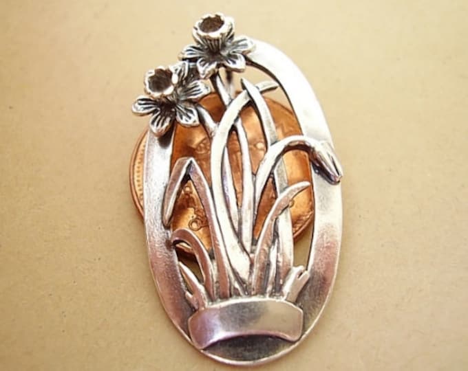Sterling Silver Daffodil Brooch in Presentation Box - Etsy