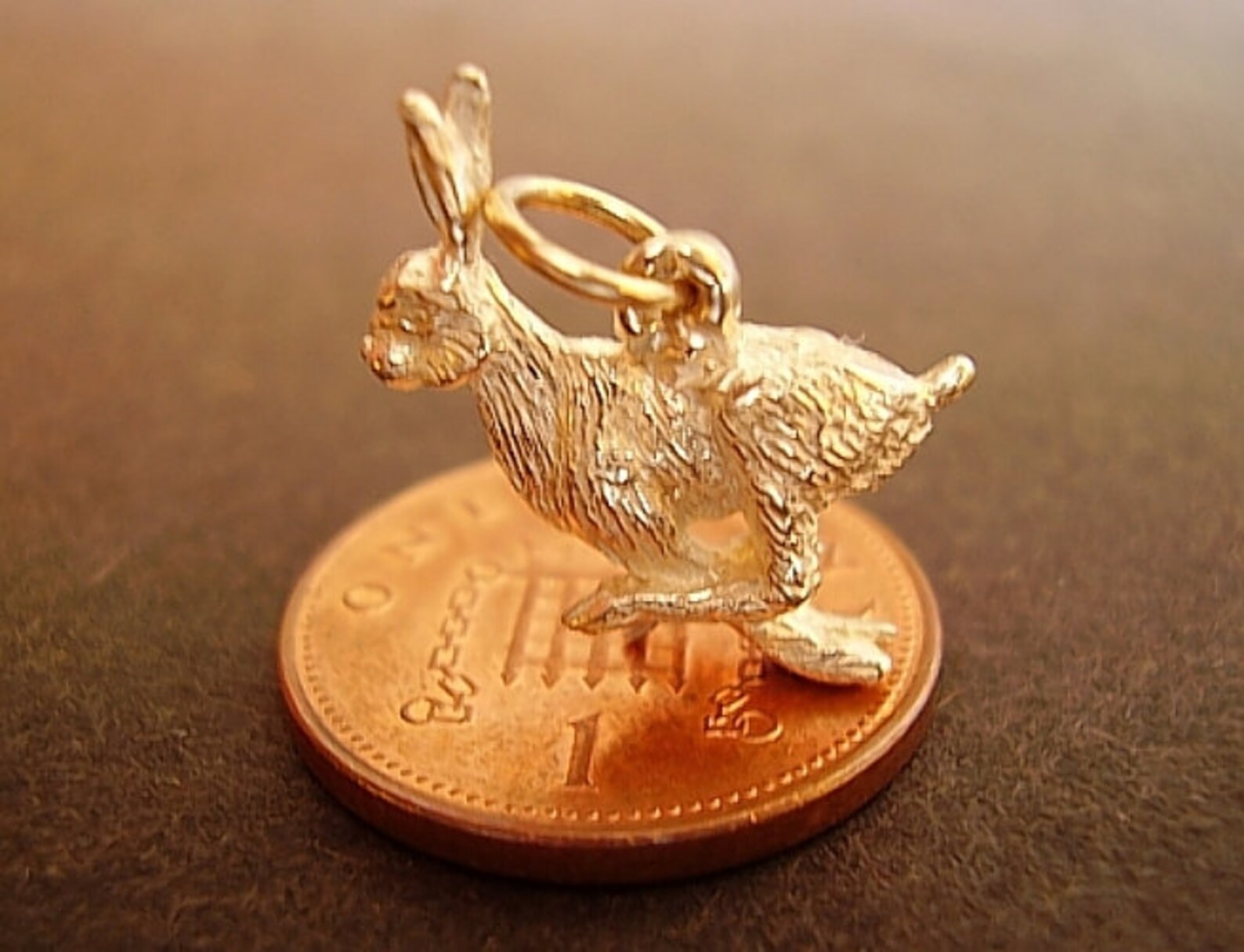 9ct 9K Gold Hare Charm - Etsy UK