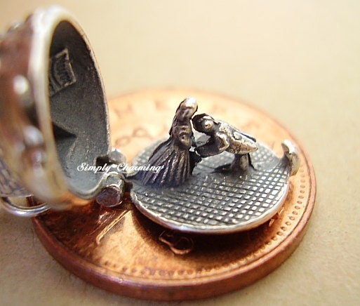 Cinderella Castle Opening Sterling Silver Charm - Etsy